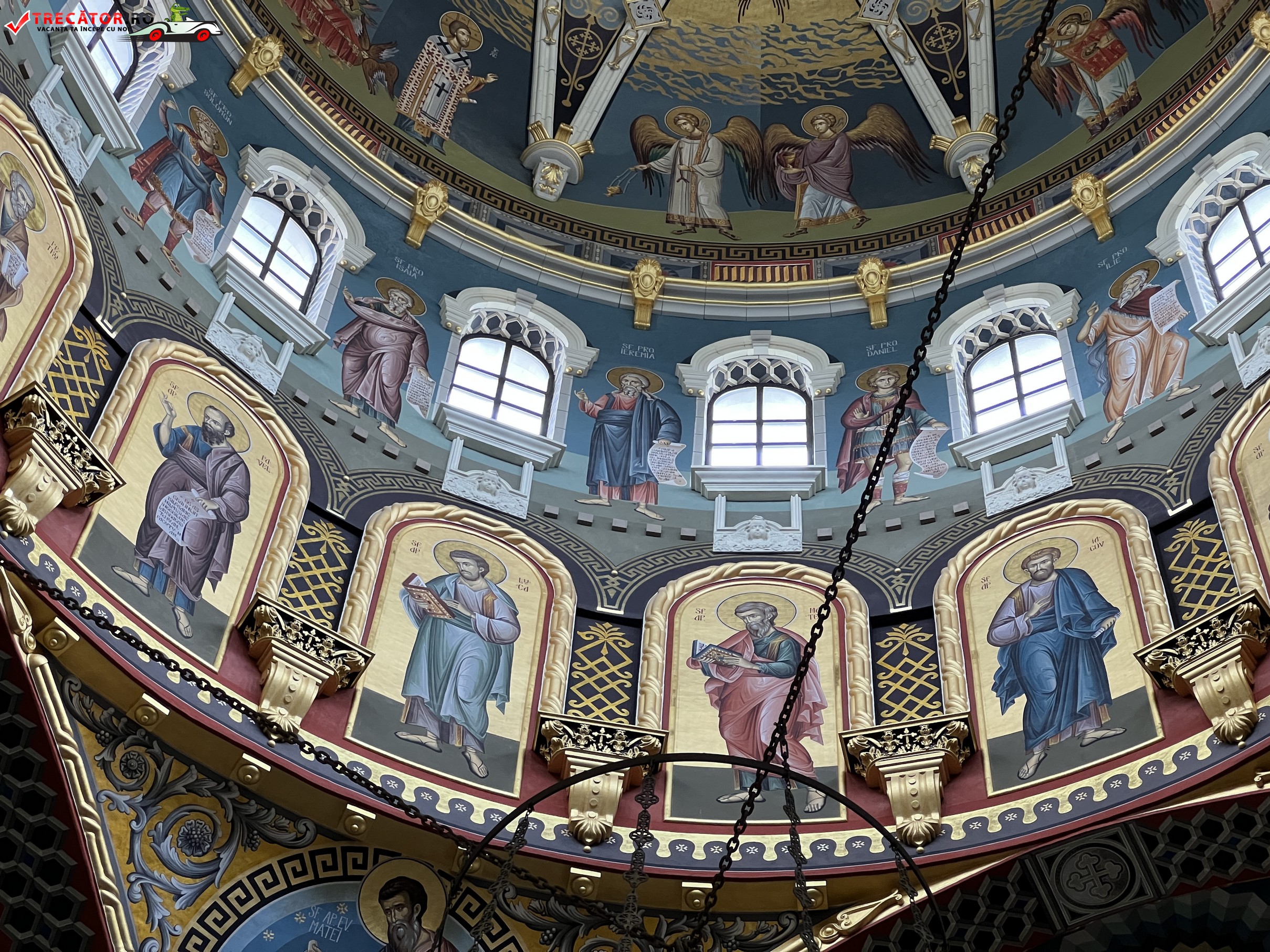 Catedrala Sfânta Treime din Arad. Galerie Foto – Imagini cu Obiective Turistice